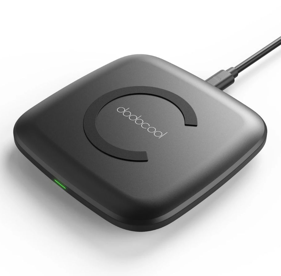 Reduceri la Cafago.com: încărcător wireless şi căşti în stil Apple ...